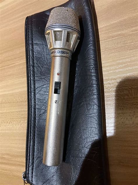 Akg Vintage Rare 1970s Akg D190m Dynamic Cardioid Microphone Reverb