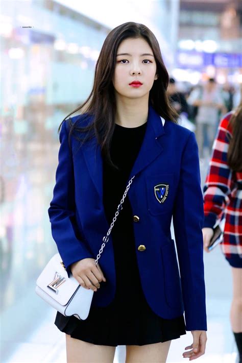 Times ITZY S Lia Made Fans Fall For Her In Her Gorgeous Casual Fashion Koreaboo