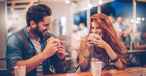 10 Good Questions To Spark First Date Conversations