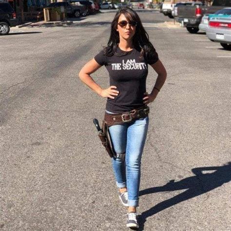 Lauren Boebert Scrolller