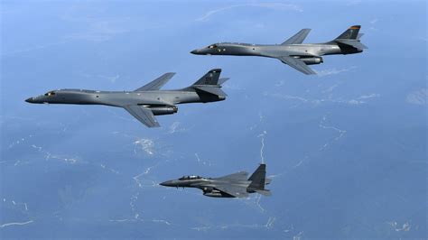 Simulacro De Ataque Nuclear El Vuelo De Bombarderos De Eeuu