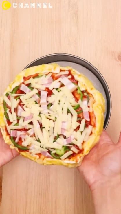 맛도 칼로리도 네 배 4층 피자 케이크