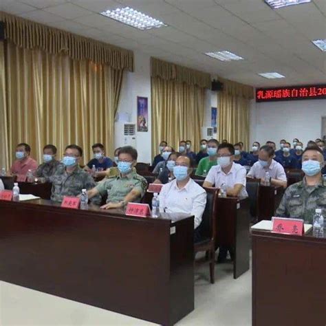 我县举行2021年秋季征兵定兵大会公证