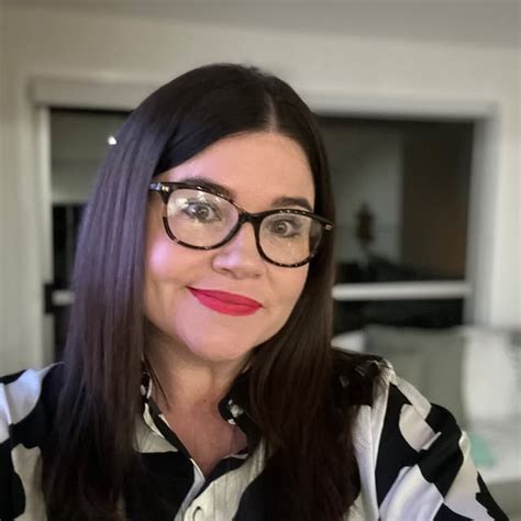 Amy Leighton Itsamyleighton • Threads Say More