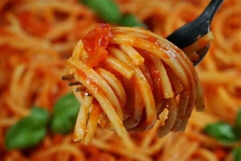 Spaghetti mit Tomatensoße à la Miracoli - schnell selber machen