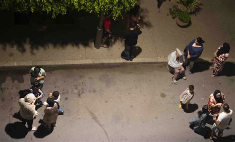 Al Menos 296 Muertos Y 153 Heridos Por El Terremoto Ocurrido En