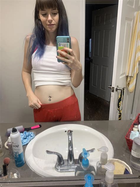 Mirror Bathroom Selfie Scrolller