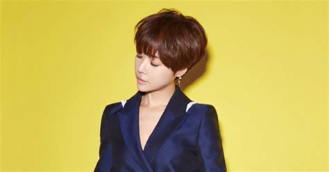 황정음 화보 통해 세련미 발산 여성미 Up