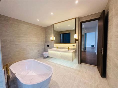 ให้เช่า บ้านเดี่ยว 3 ชั้น สวยหรู เฟอร์ครบ มีลิฟท์ วิวสระว่ายน้ำ บูก้าน กรุงเทพกรีฑา 430 ตรม 69