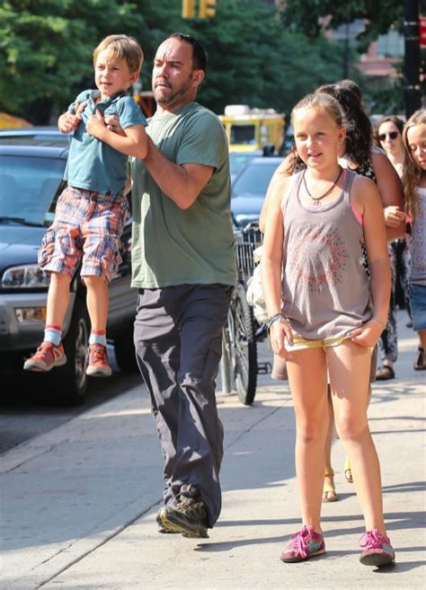 Dave Matthews Twin Daughters