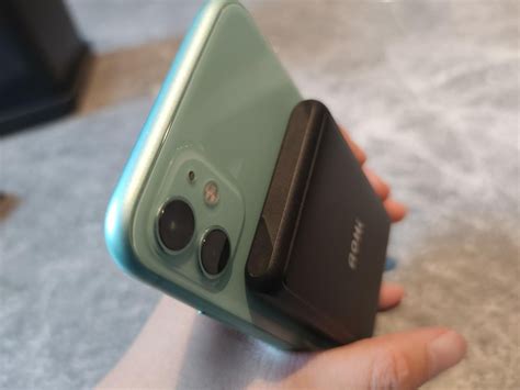 Aohi Magcube W4000磁吸充电宝，解决电量低下问题的不二法宝 哔哩哔哩