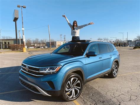 Get To Know The Car Mom Sales Advisor Instagram Influencer And Working