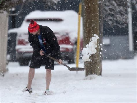 Winnipeg Digs Out From Snow Storm Winnipeg Sun