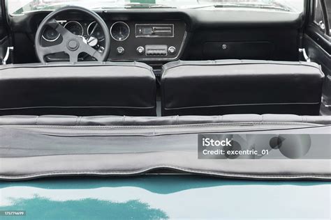 대시보드 구형 복고풍 변환가능 칠레식 자동차모드 1950 1959 년에 대한 스톡 사진 및 기타 이미지 1950 1959 년