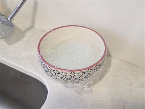 그릇에 ‘이것만 담아 두세요 초파리가 싹 사라집니다