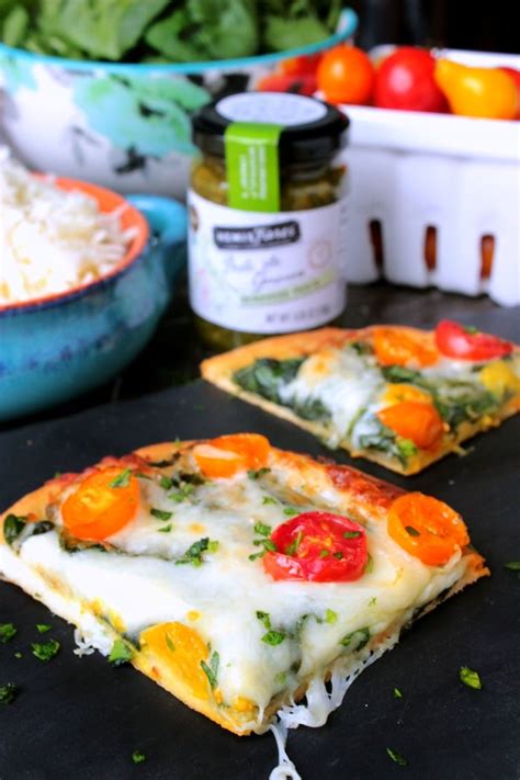 Spinach And Tomato Pesto Flatbread Pizza Big Bears Wife