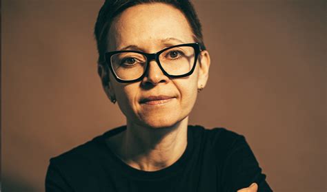 Jachina Guzel Forfatterweb