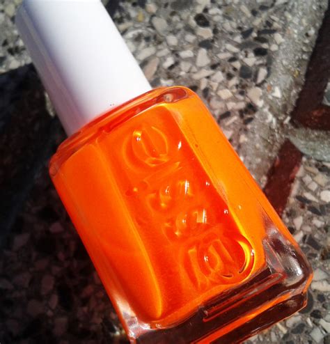 Nail Polish Vixen Essie Bright Tights