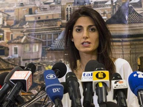 Campidoglio Raggi In Procura Per Esposto Sullipa Già Commissariato