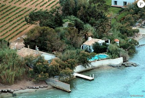 Archives Vue aérienne de la maison de Brigitte Bardot La Madrague à Saint Tropez Le