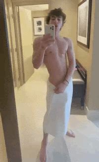 Photos Videos Who Is This Massive Dick Twink LPSG