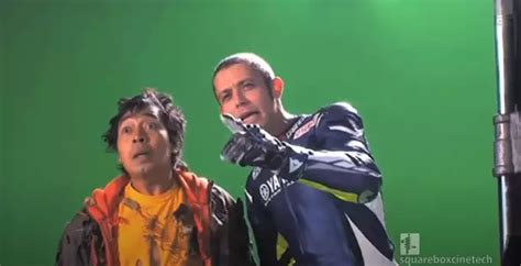 7 Potret Kebersamaan Komeng Dan Valentino Rossi Kompak Abis