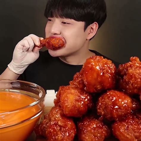 Korean Crispy Chicken Mukbang Eating Sound دجاج مقرمش حار اكل