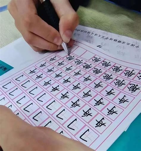 让孩子学习书法培训班有什么好处？ 行业资讯 北京锋格书法培训有限公司