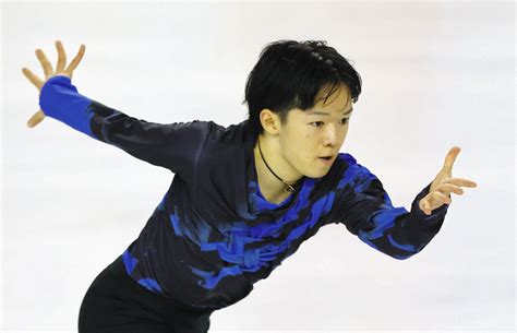 【フィギュア】北京五輪銀メダリスト鍵山優真、gp復帰戦で3位発進 首位イリア・マリニンとは3・67点差と逆転圏内：中日スポーツ・東京中日スポーツ