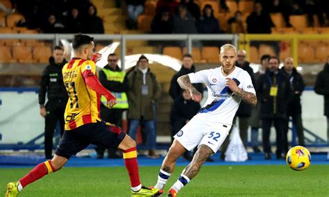 Lecce Inter La Moviola Ammonito Sansone Regolare Il 3 0 Di Lautaro