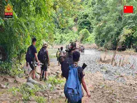 ကောလင်းမြို့နယ်တွင် ပြည်သူပိုင် နေအိမ်များကို မီးရှို့ပြီး ပြန်လာသည့