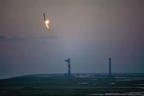 Spacex Atrapa Con éxito El Propulsor Del Megacohete Starship