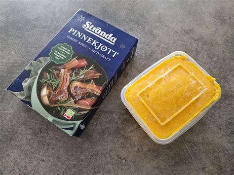 Edels Mat Grillet pinnekjøtt med fransk potetgrateng og kålrotstappe