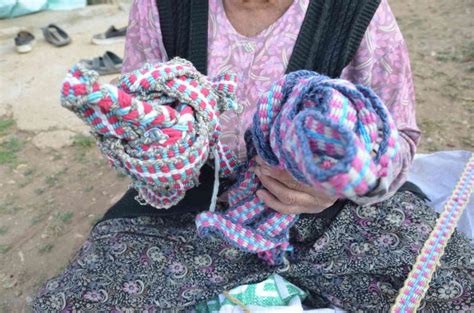 Antalyada Yörükler Kolan Dokuma Ve Kirmen Eğirme Kültürünü Yaşatıyor
