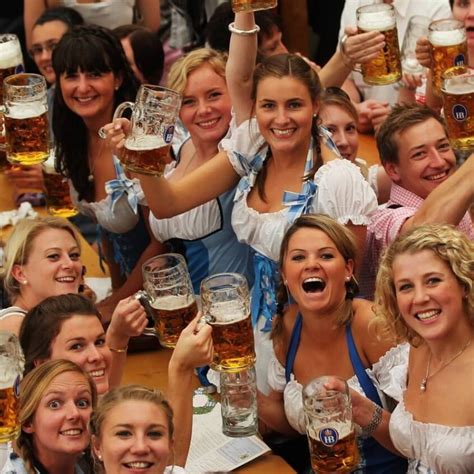 Lễ Hội Bia Đức Oktoberfest 2024 Nổi Tiếng