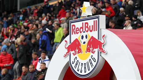 Offiziell Red Bull Salzburg Steigt In Den Frauenfußball Ein Sky