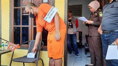 Update Kasus Pembunuhan Satu Keluarga Di Magelang Tersangka Jalani