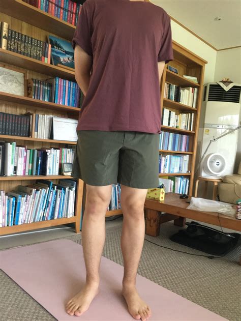 사진상으로 올리브그린과 차콜그레이가 비슷하게 나오네요 둘 다 색상 예뻐요 얇고 Review 안다르