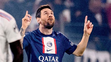 Messi Goal Makes Psg Table Toppers