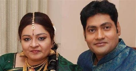 ``என் கணவர் டைவர்ஸ் கேட்டு டார்ச்சர் செய்கிறார் உதவறதுக்கு யாருமில்ல