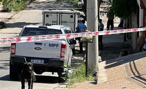 Una policía mató de un disparo a su hijo de años baleó a su nena de