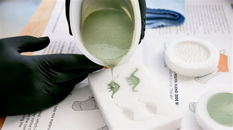 Checkerspot Releases Algae Based Plastics Prototype Kit For Designers