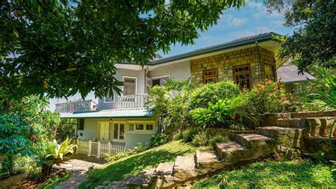 Shamila Subashini Added A New Photo — Shamila Subashini