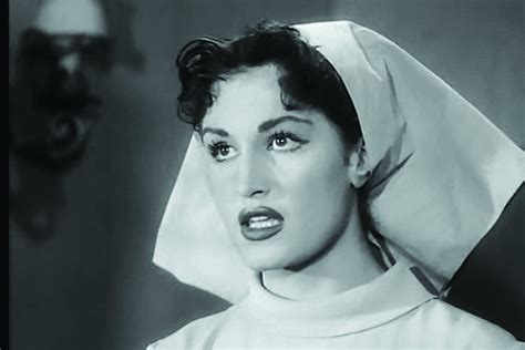 Legendinė Prancūzų Dainininkė Dalida Buvo Vadinama Juodąja Našle