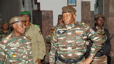 Qui Est Abdourahamane Tiani Le Général Qui A Pris Le Pouvoir Au Niger