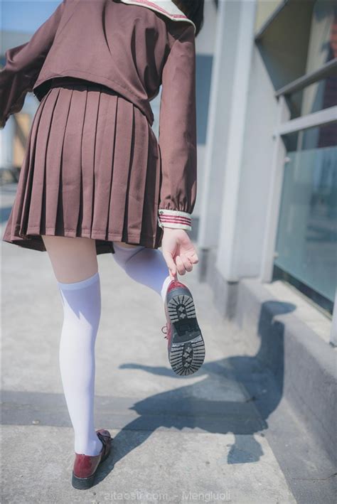 会员 图包 极品柚木写真系列之户外夏子（54p 337mb） 小野猫福利