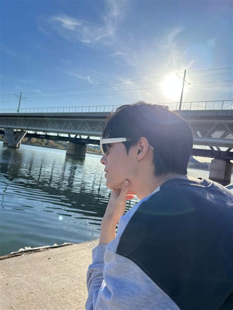 Oneus Community Post Cooool Weather ️ Hwan Woong