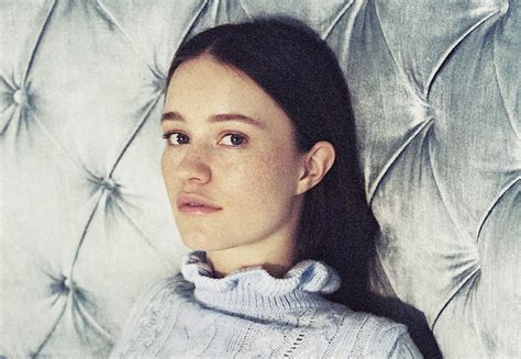 Interview Sigrid Dives Into Her Stirring Impassioned And Raw Ep Atwood Magazine