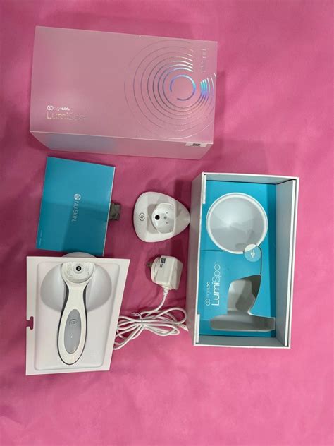 Nu Skin Lumispa® Io智慧雙效潔顏機單機含磁性充電器 美妝保養 臉部護理 面部 面部護理在旋轉拍賣