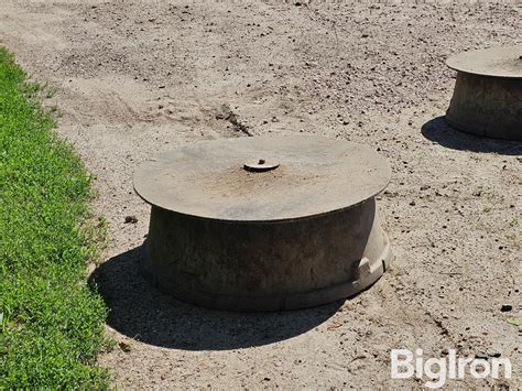 Covered Mineral Feeder Agriculture Bigiron
